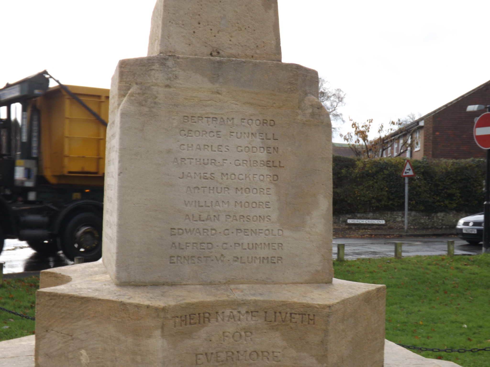 RINGMER VILLAGE - War Memorials Online